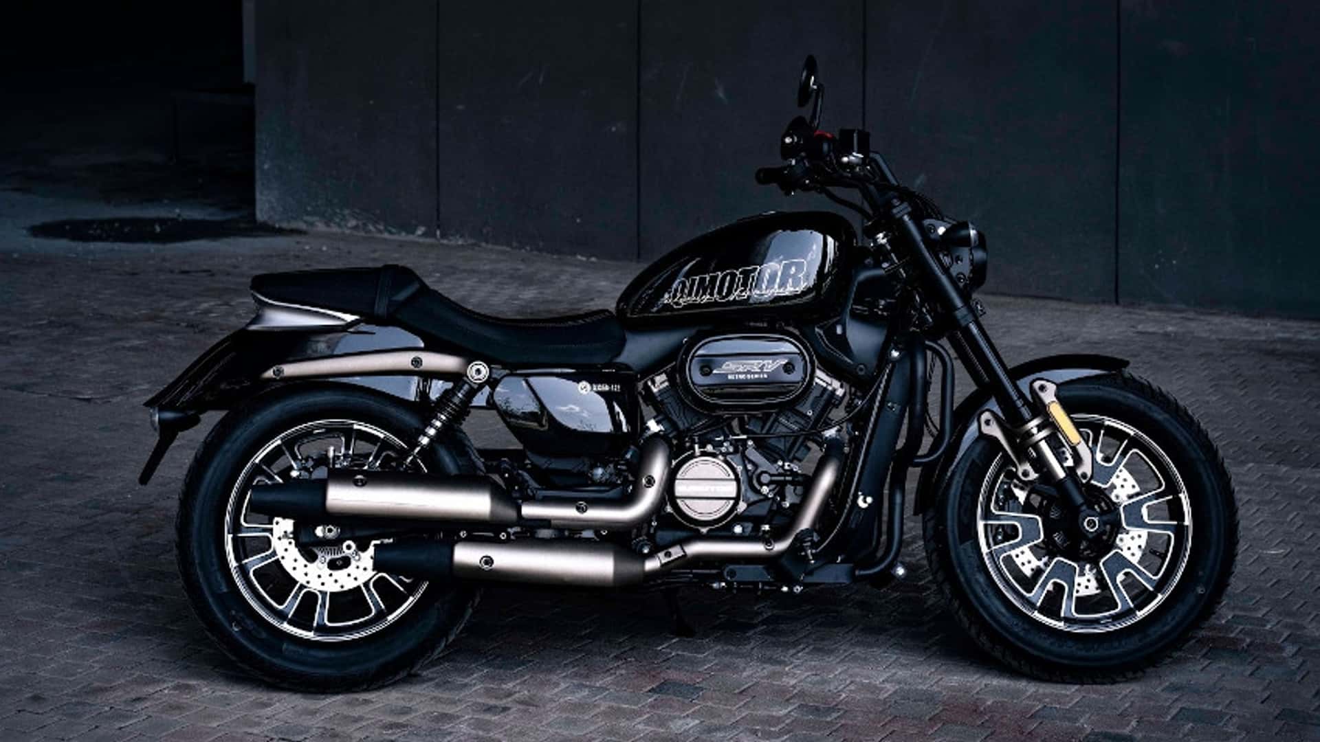 This V4-powered cruiser from QJ Motors looks fantastic.This