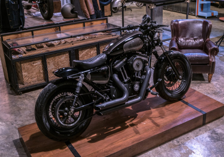 Custom : Zeus Custom ” The Supreme Voyage “ - Adrenaline Culture of Speed