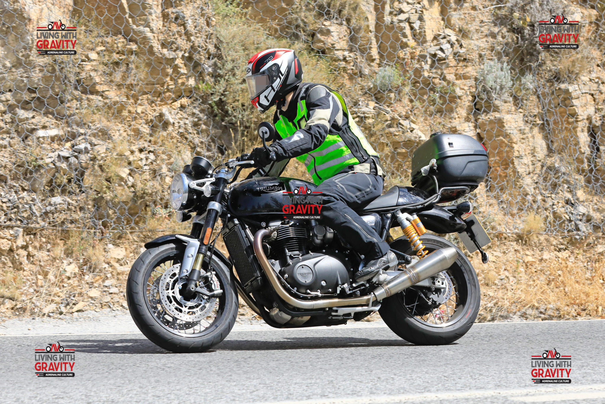 Scoop: 2020 Triumph Thruxton R Black Edition prototype spied ...