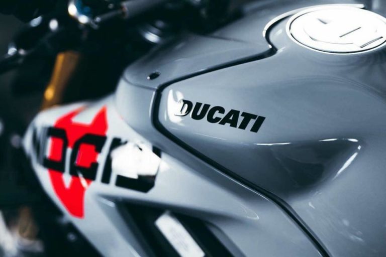 Custom Ducati Streetfighter V4 S by Kickasstuning - Adrenaline Culture ...