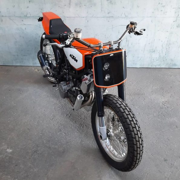 The rad KTM 990 Superduke custom flat tracker - Adrenaline Culture of Speed
