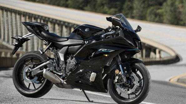 Yamaha unveils the new sensual and compact YZF-R7 - Adrenaline Culture ...