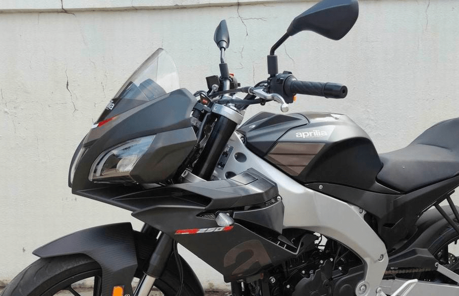 Aprilia, in collaboration with Zongshen, is building new Tuono 250 ...