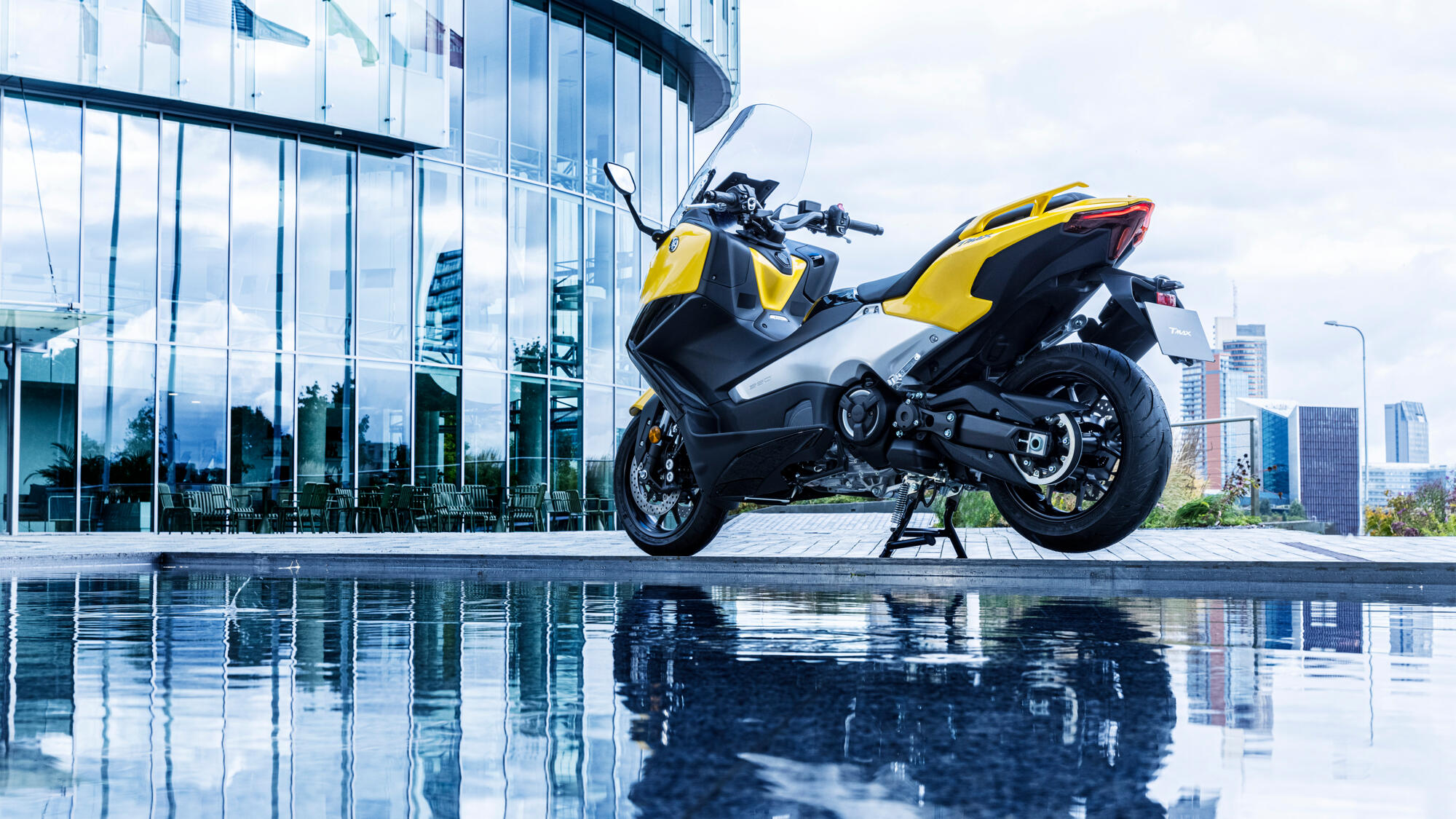 Cutting edge design for Yamaha’s 2022 TMAX and TMAX TechMax ...