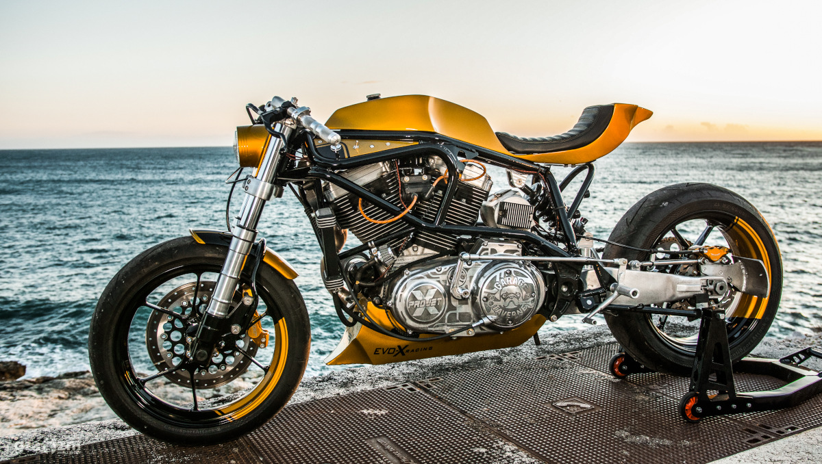 Taverne Motorcycle builds custom “Project X” Buell M2 Cyclone ...