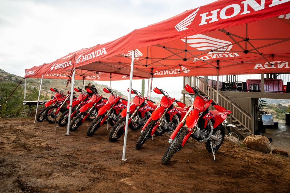 Honda Celebrates 30-Year Partnership with Johnny Campbell