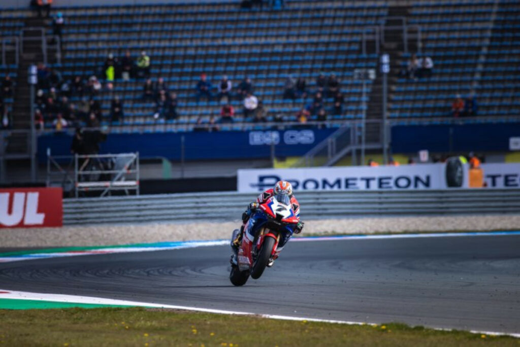 WSBK Team Honda HRC sets the pace at Assen.WSBK Team Honda H