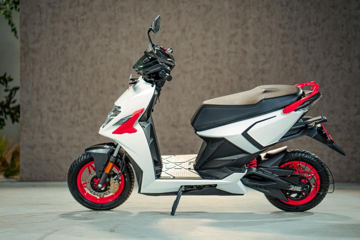 Simple one brings a new electric scooter .Simple one brings