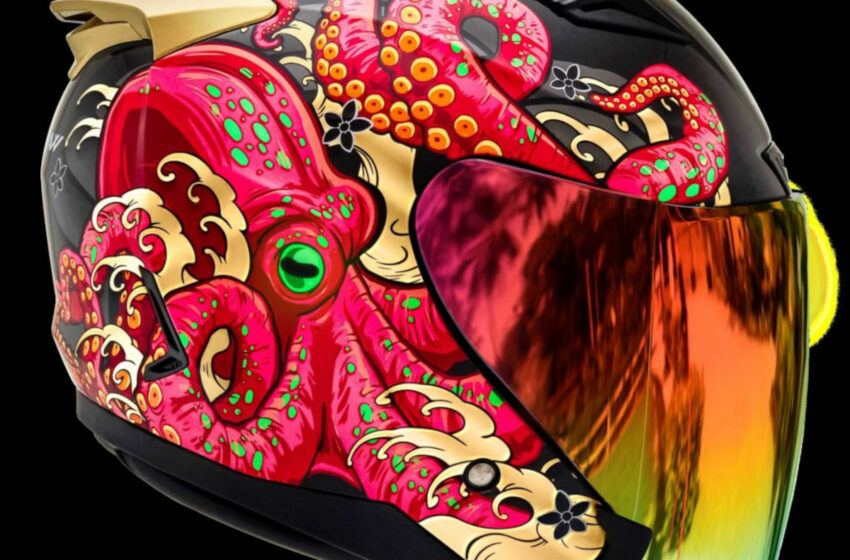 Gracshaw unveils new Japan edition helmets.Gracshaw unveils