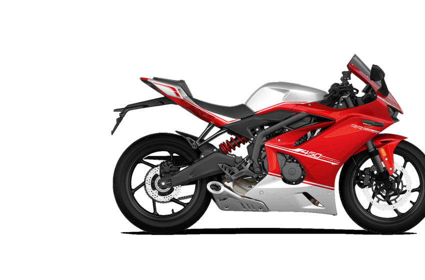 How does the new Kove 450RR fare against Ninja 4XRR?.How doe