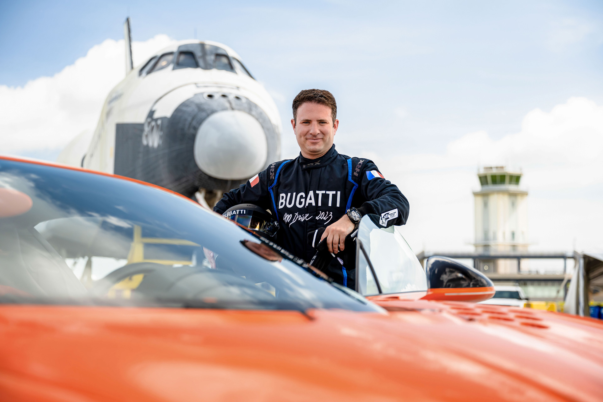Bugatti unleashes the exclusive driving event.Bugatti unleas