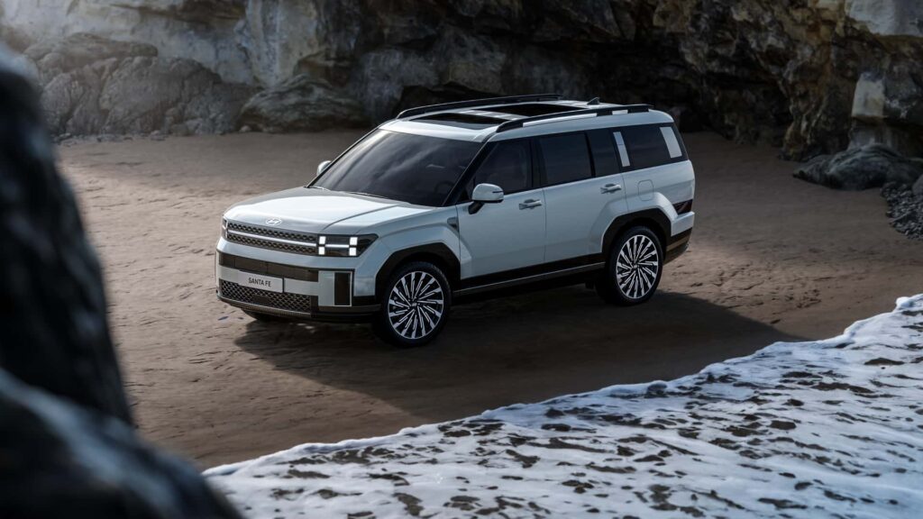 2024 Hyundai Santa Fe: A Rugged New Look for the Midsize SUV