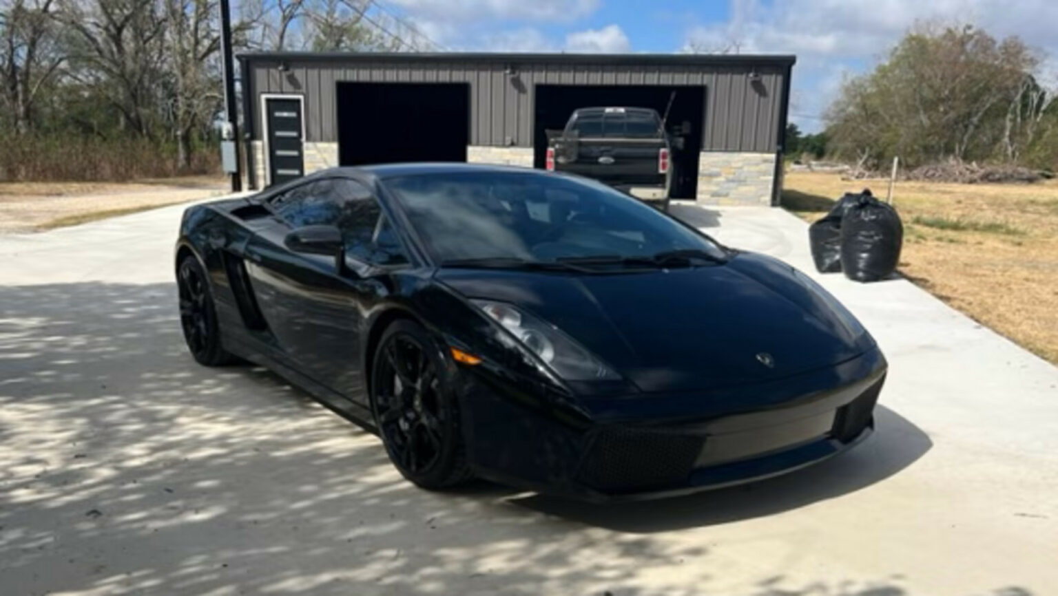 Lamborghini Gallardo Nera: A Closer Look at This Rare Superc