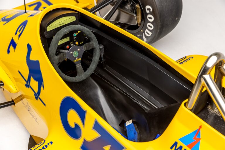 The Lotus 99T: A technological marvel marked the beginning of a new era ...