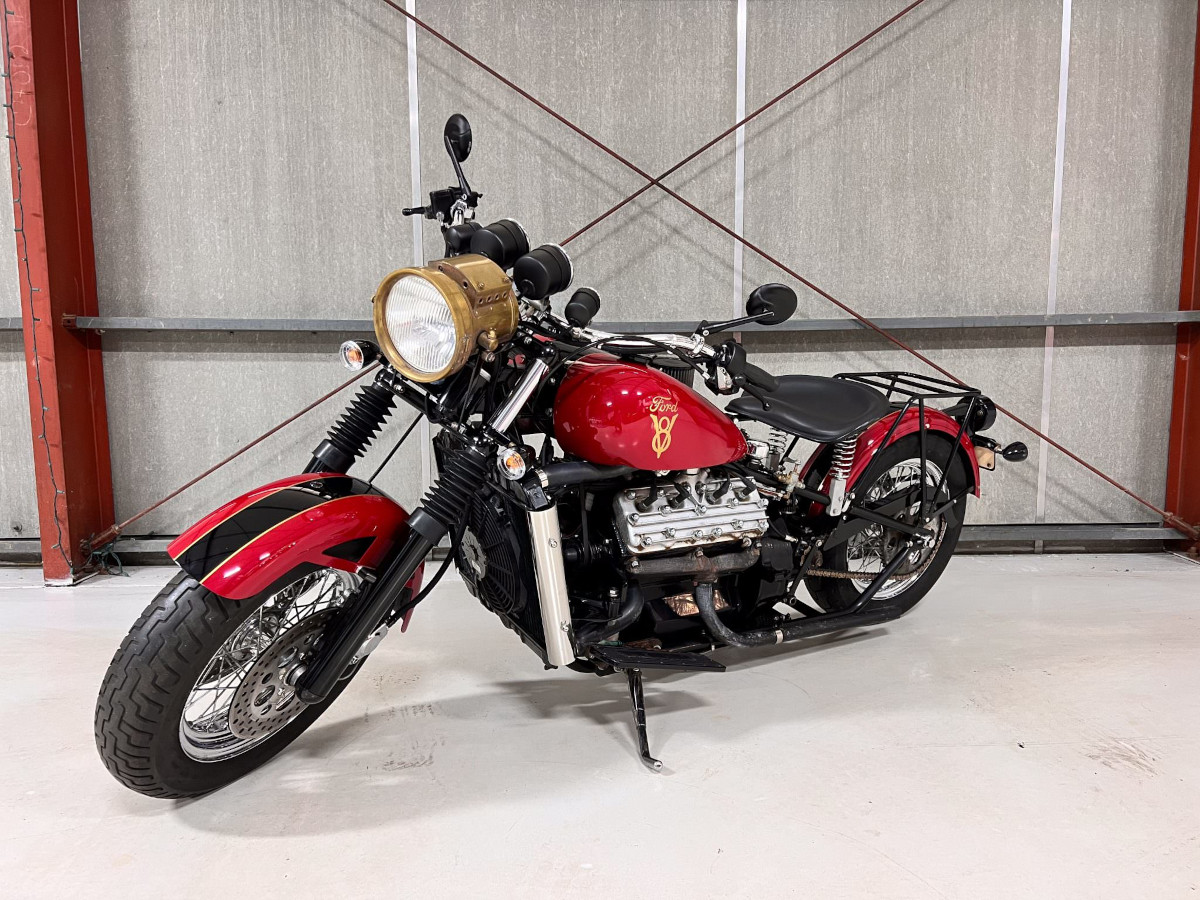 Exploring the Craftsmanship of Dave Olsen’s Ford Flathead V8 ...