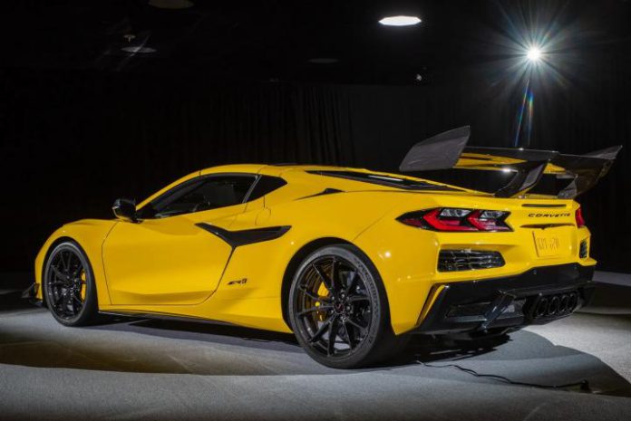 Inside the new 2025 Corvette ZR1: A Closer Look at the LT7 Twin-Turbo ...