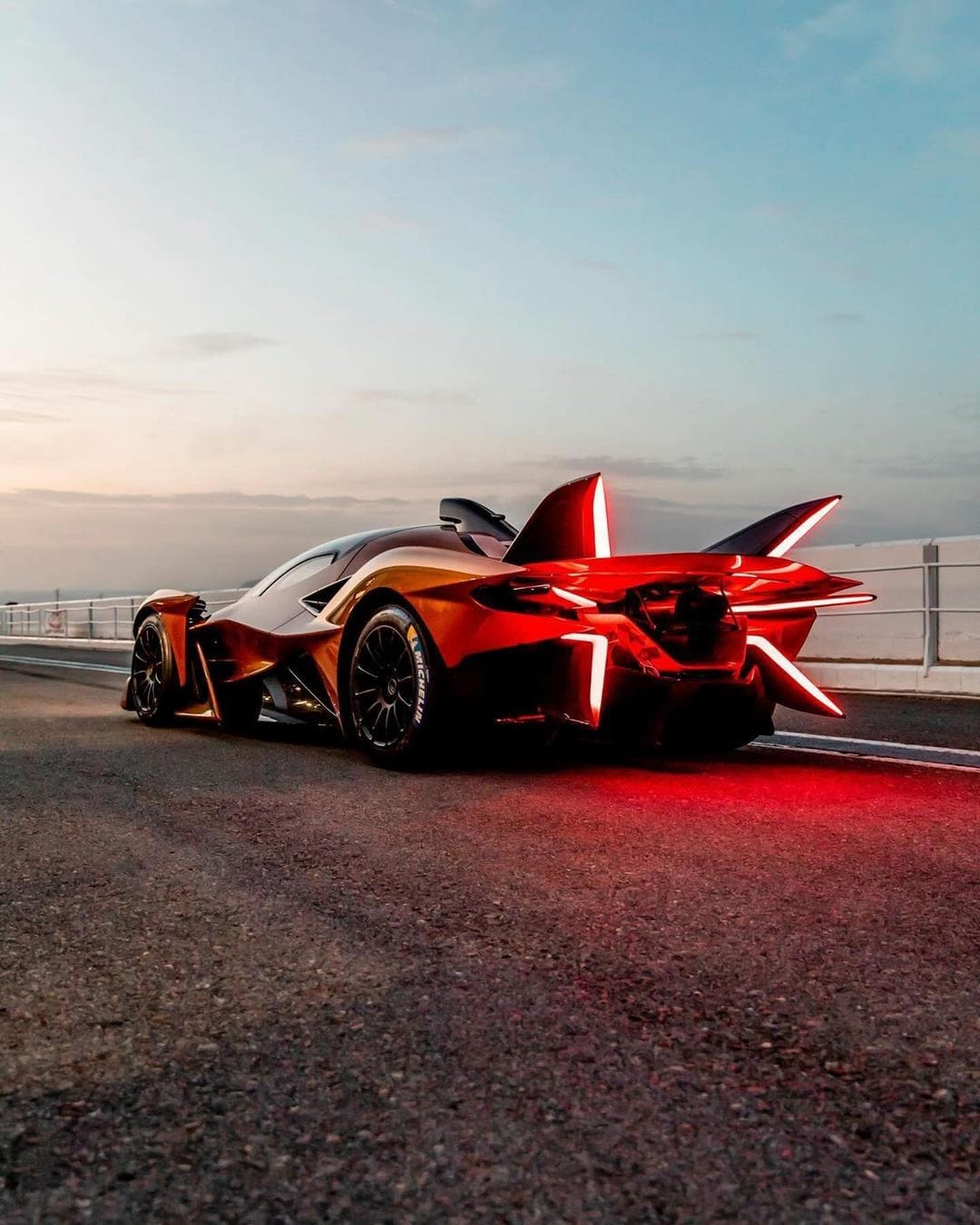 The New Apollo Evo: Unveiling the Carbon Dragon of Hypercars ...