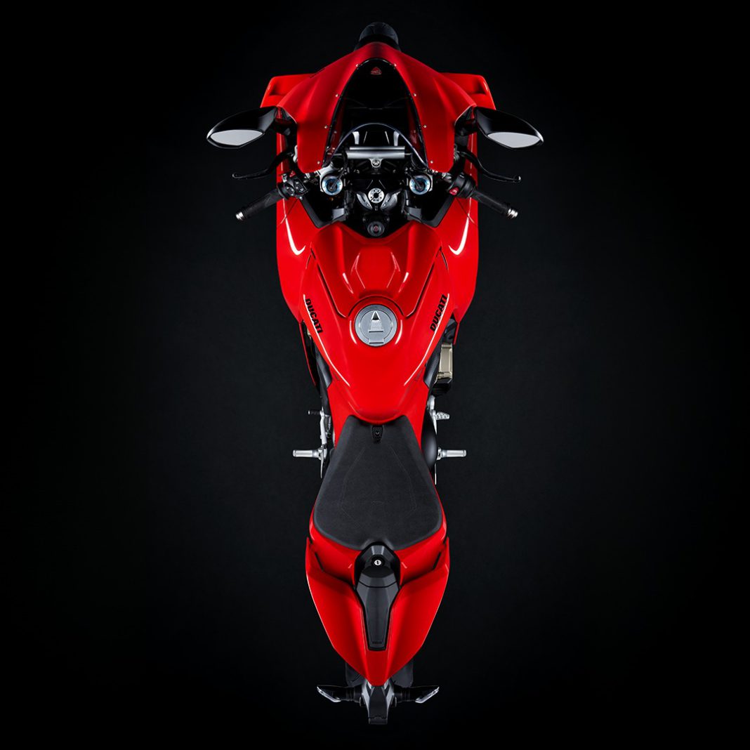 The New Ducati Panigale V4: The Apex of Superbiking Excellence ...